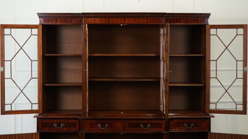 Large English Four Door Georgian Breakfront Bookcase for sale at Pamono