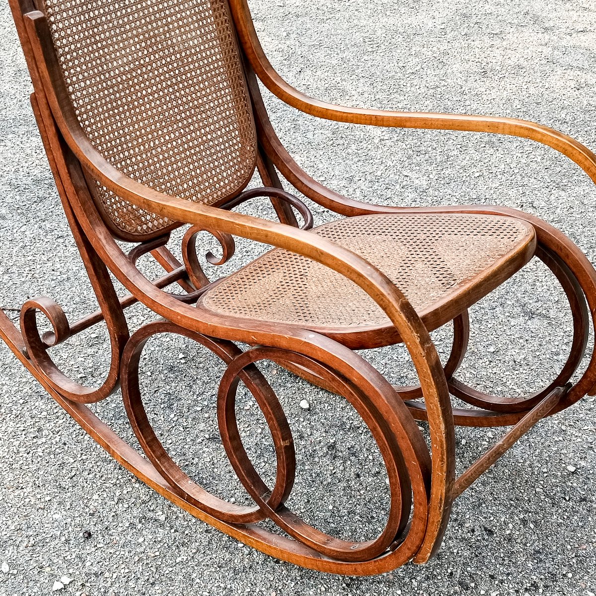 Curved Wooden Rocking Chair for sale at Pamono