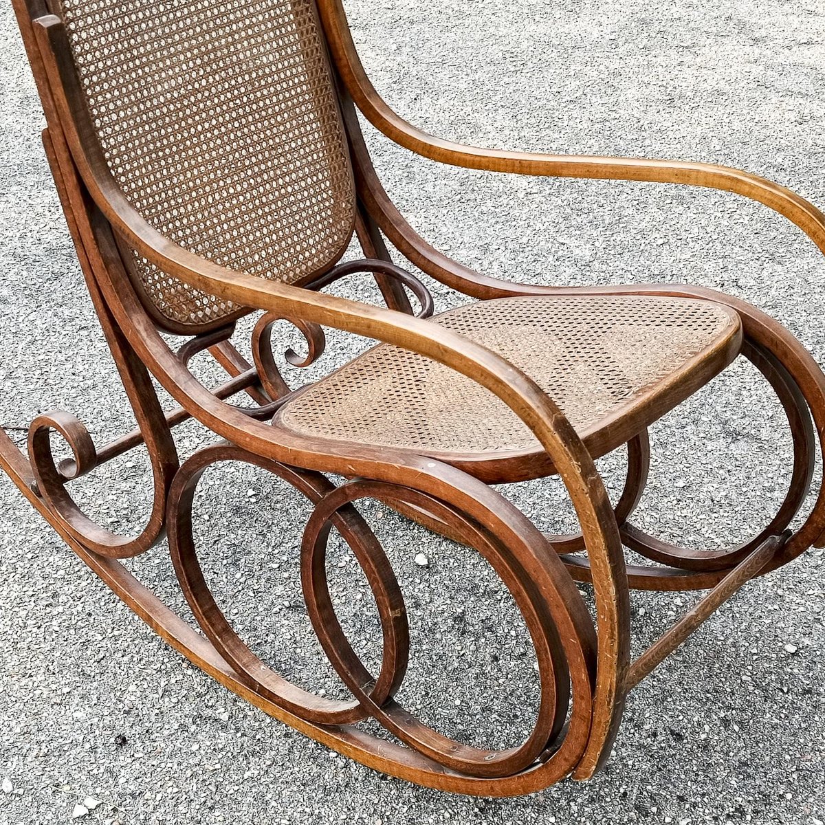 Curved Wooden Rocking Chair for sale at Pamono