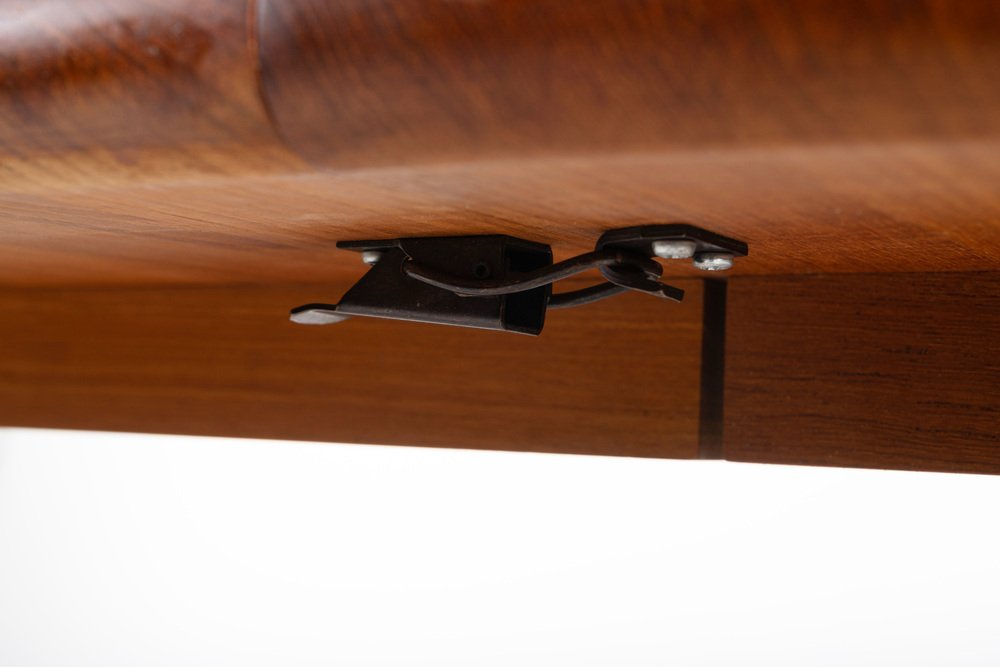 Round Extendable Dining Table from Korup Stolefabrik, Denmark, 1960s ...