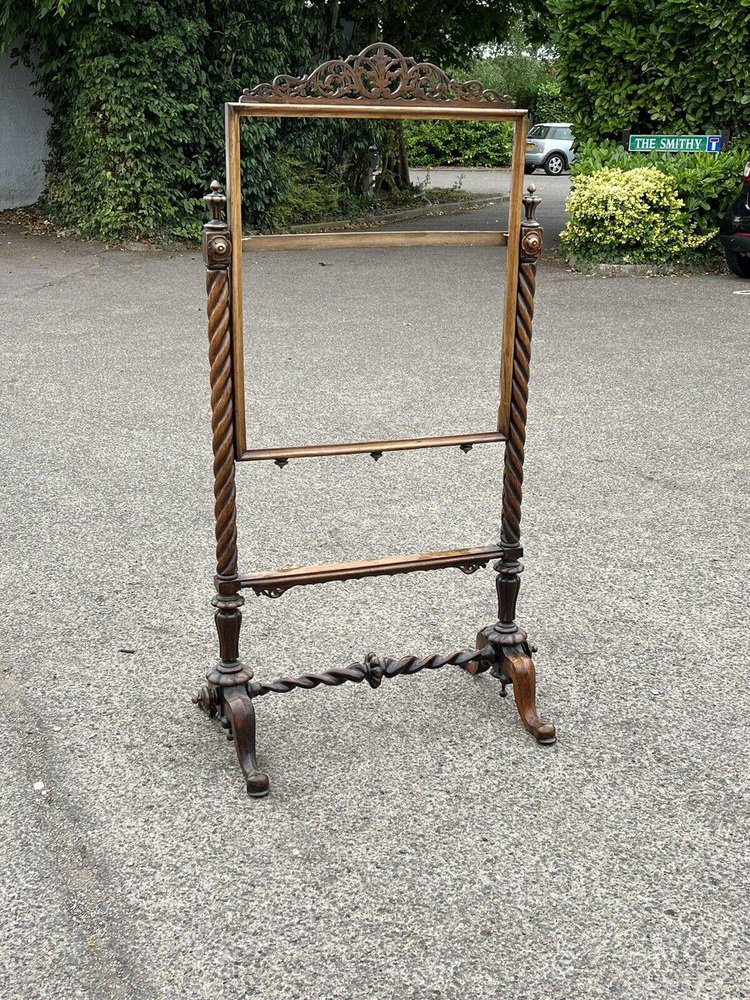 Antique Tapestry Stand in Mahogany for sale at Pamono