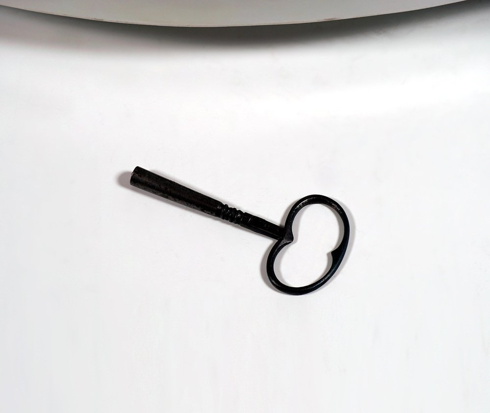 Art Deco Dantle Clock by Paith Rober for Meissen, 1930s for sale at Pamono