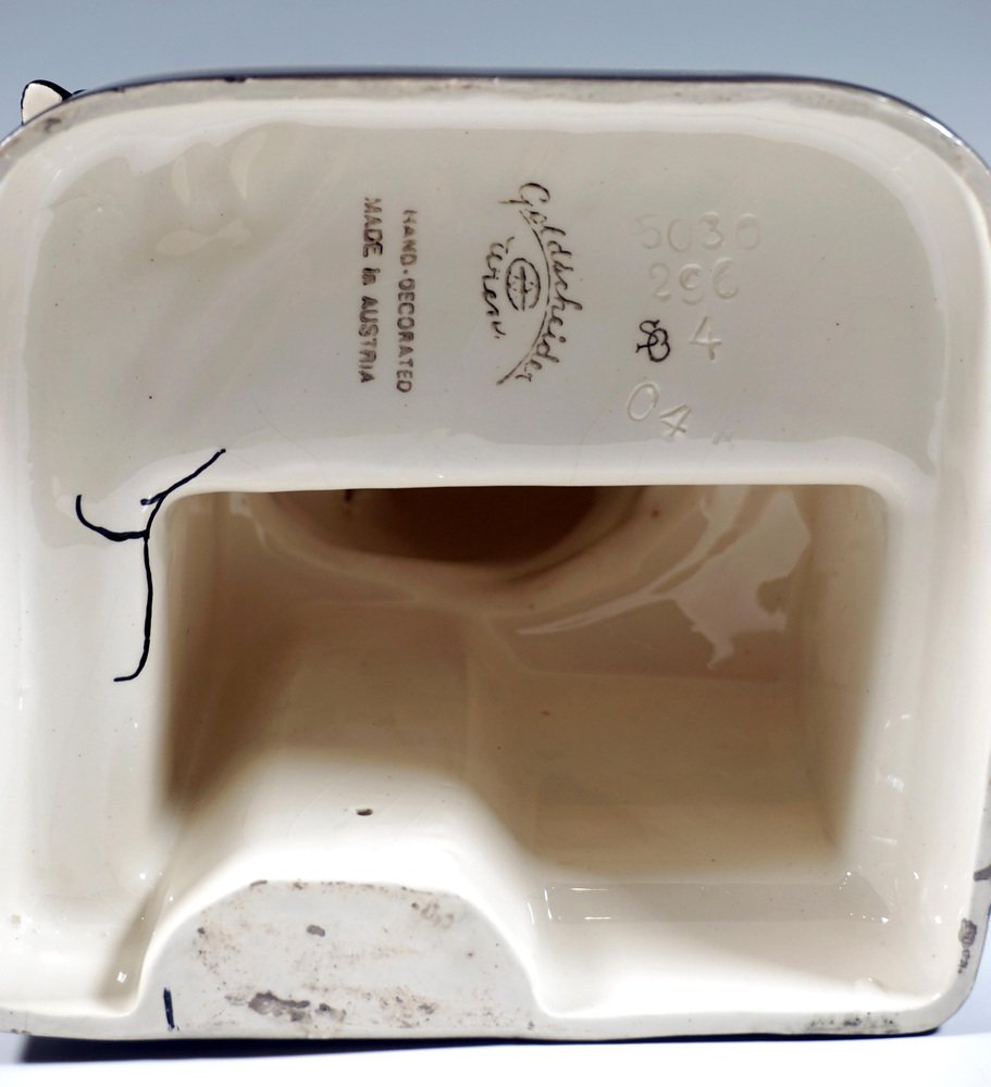 Goldscheider Art Deco Figure Seated by Wilhelm Thomasch, 1920s for sale ...