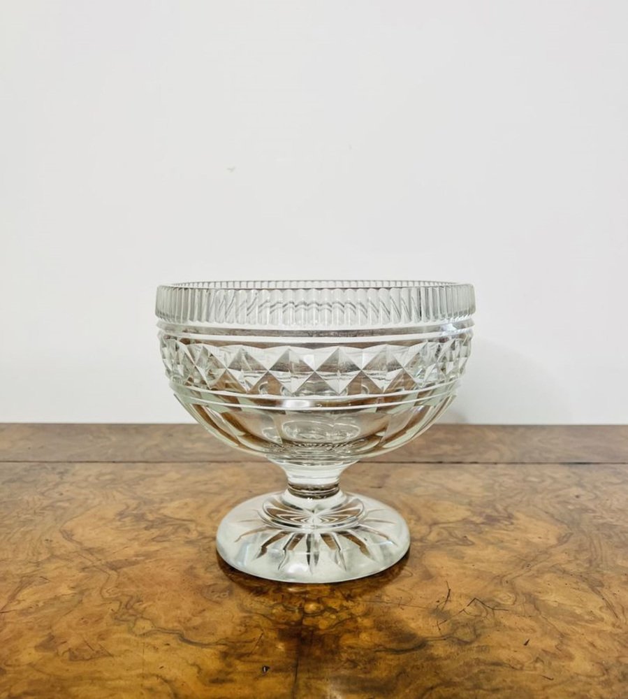 Victorian Cut Glass Bowl, 1880 for sale at Pamono