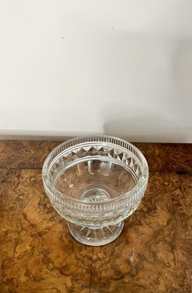 Victorian Cut Glass Bowl, 1880 for sale at Pamono