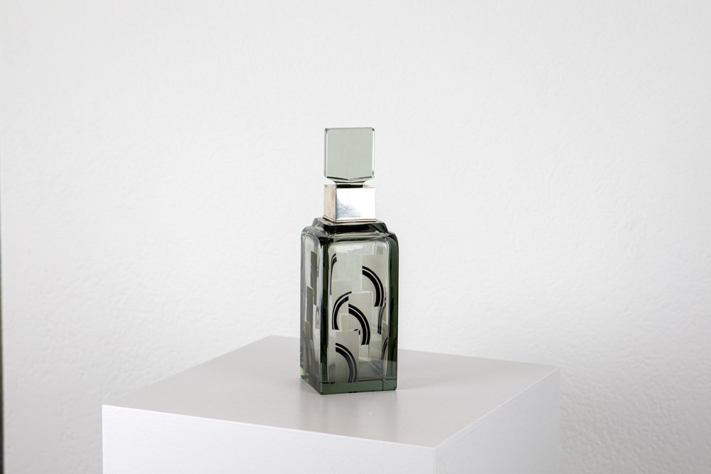 Vintage Black and White Carafe, 1935 for sale at Pamono