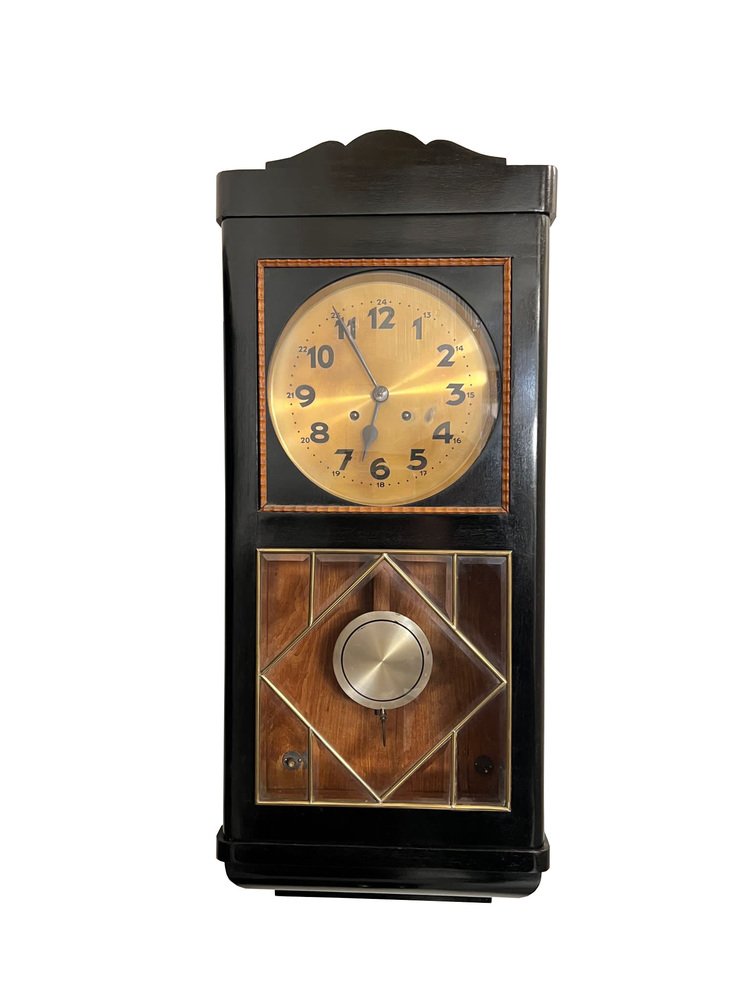 Antique Walnut Clock, 1920s for sale at Pamono