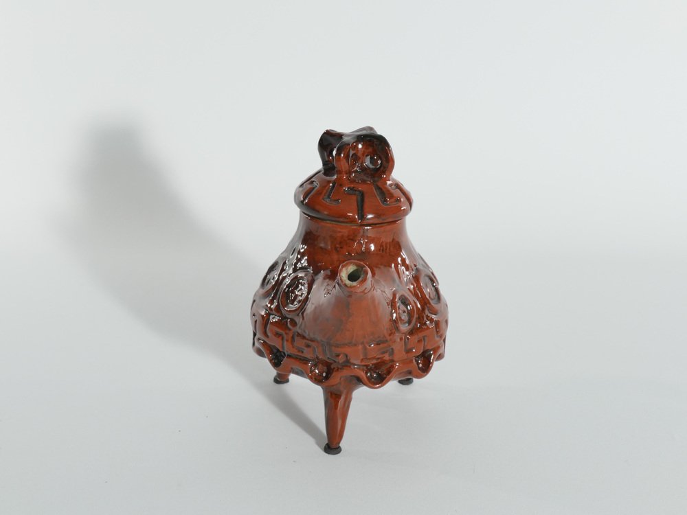 Teiera vintage con caratteristiche simili a un granchio di Allan ...