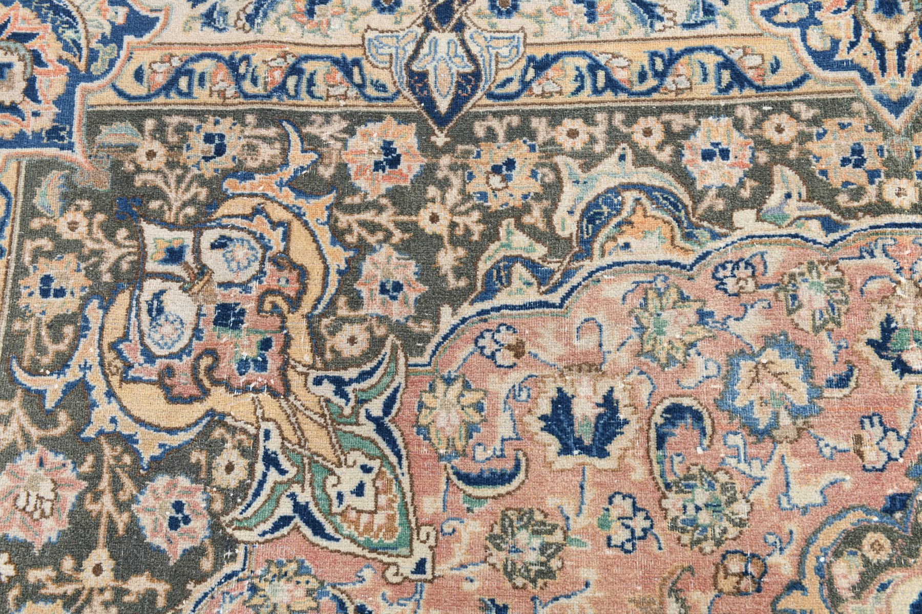 Vintage Middle Eastern Rug, 1960s for sale at Pamono