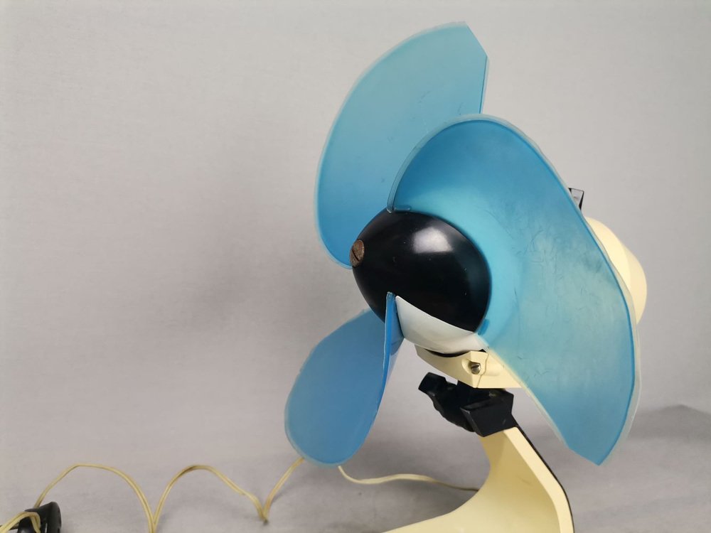 Mid-Century Blue Plastic Table Fan, Soviet Union, 1969 for sale at Pamono