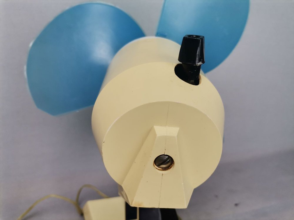 Mid-Century Blue Plastic Table Fan, Soviet Union, 1969 for sale at Pamono