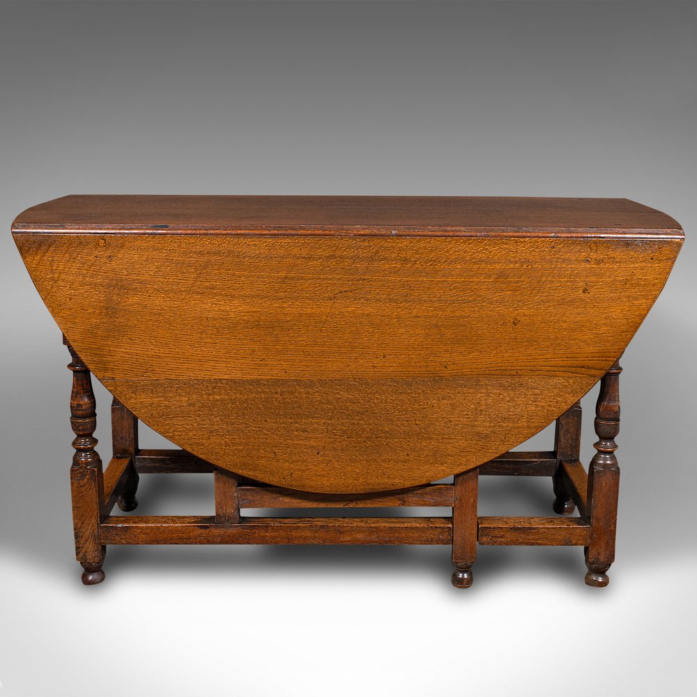 Antique English Gate Leg Dining Table in Oak for sale at Pamono