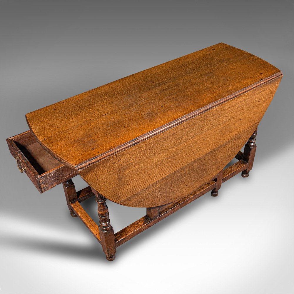 Antique English Gate Leg Dining Table in Oak for sale at Pamono