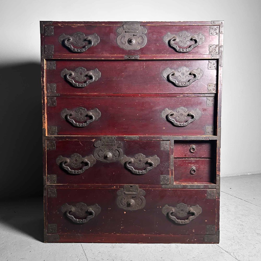 Meiji Era Tansu Drawer Chest, Japan for sale at Pamono