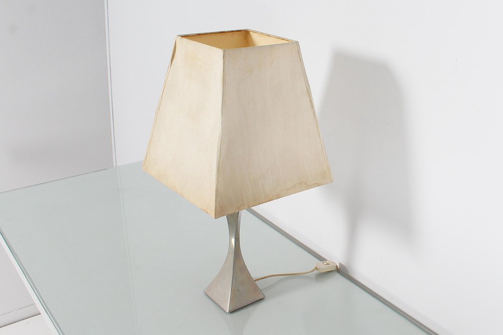 Mid-Century Metal Pyramidal Table Lamp, 1960s for sale at Pamono