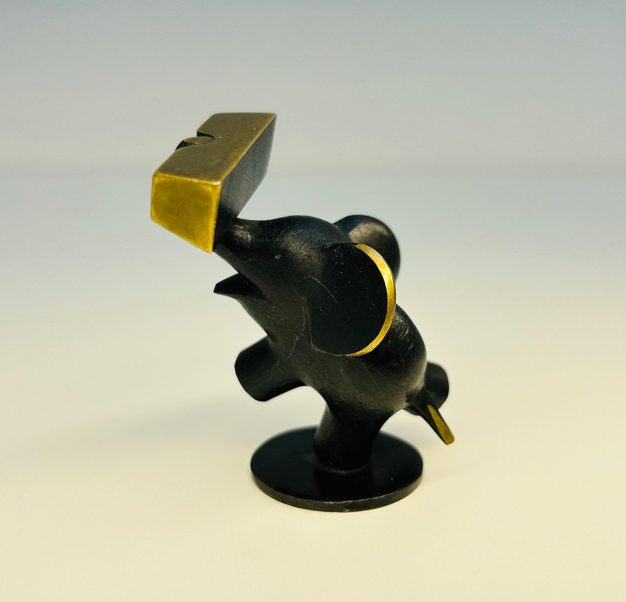 Small Brass Elephant by Richard Rohac, 1950s for sale at Pamono