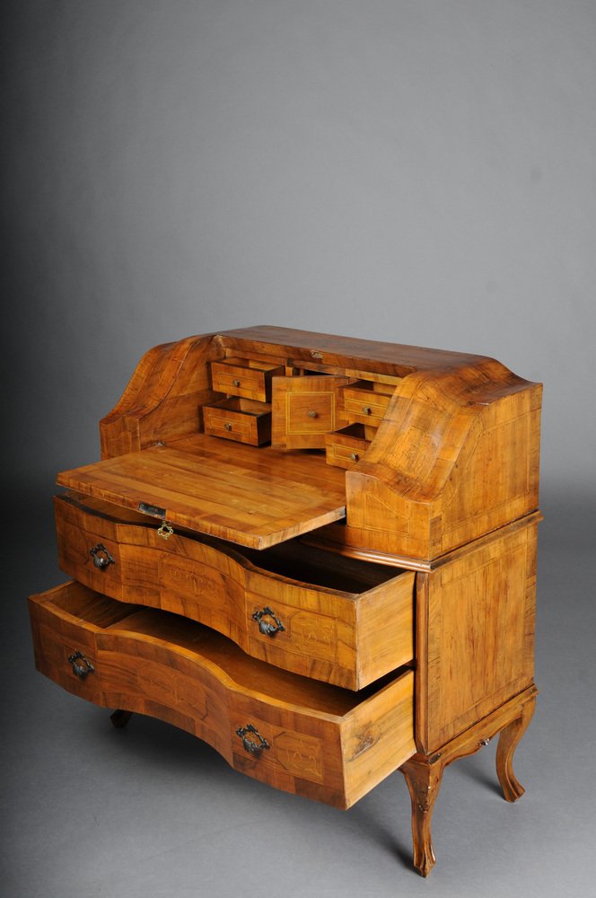 Antique Slanted Flap Secretary in Walnut Veneer for sale at Pamono