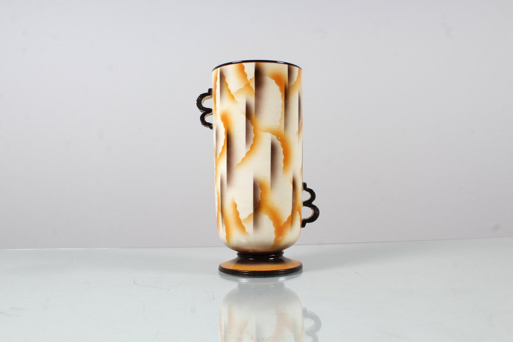 Futuristic Airbrushed Ceramic Vase, Italy, 1930s for sale at Pamono