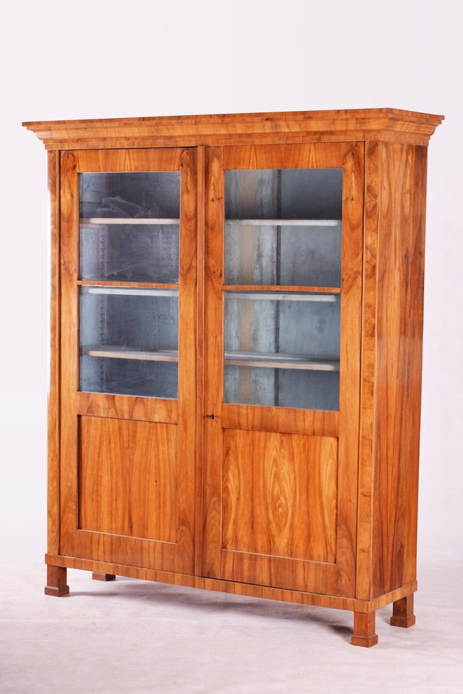 German Biedermeier Walnut Double Door Bookcase, 1830s for sale at Pamono