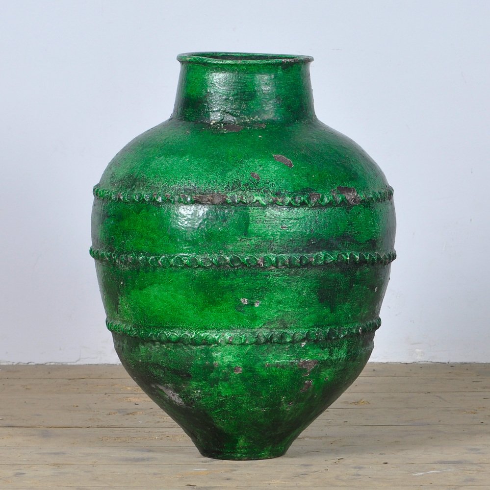 Large Turkish Terracotta Garden Urn, 1965 for sale at Pamono