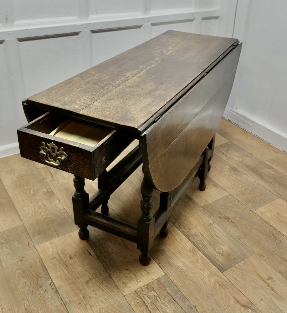 Early 19th Century Oak Gate Leg Dining Table for sale at Pamono