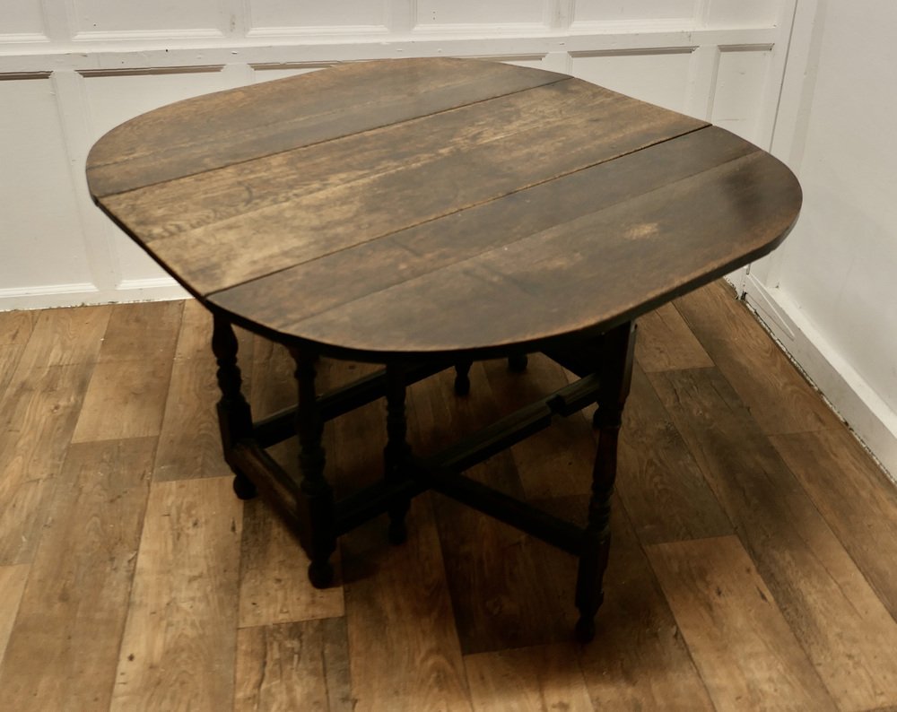 Early 19th Century Oak Gate Leg Dining Table for sale at Pamono