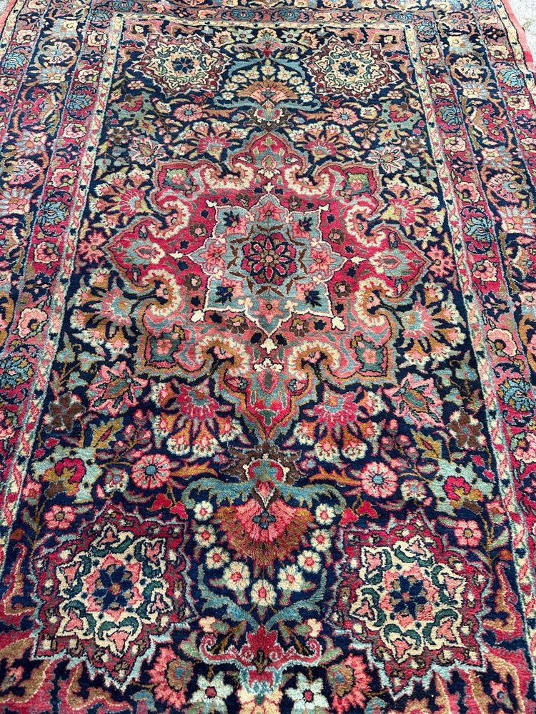 19th Century Isfahan Rug, 1890s for sale at Pamono
