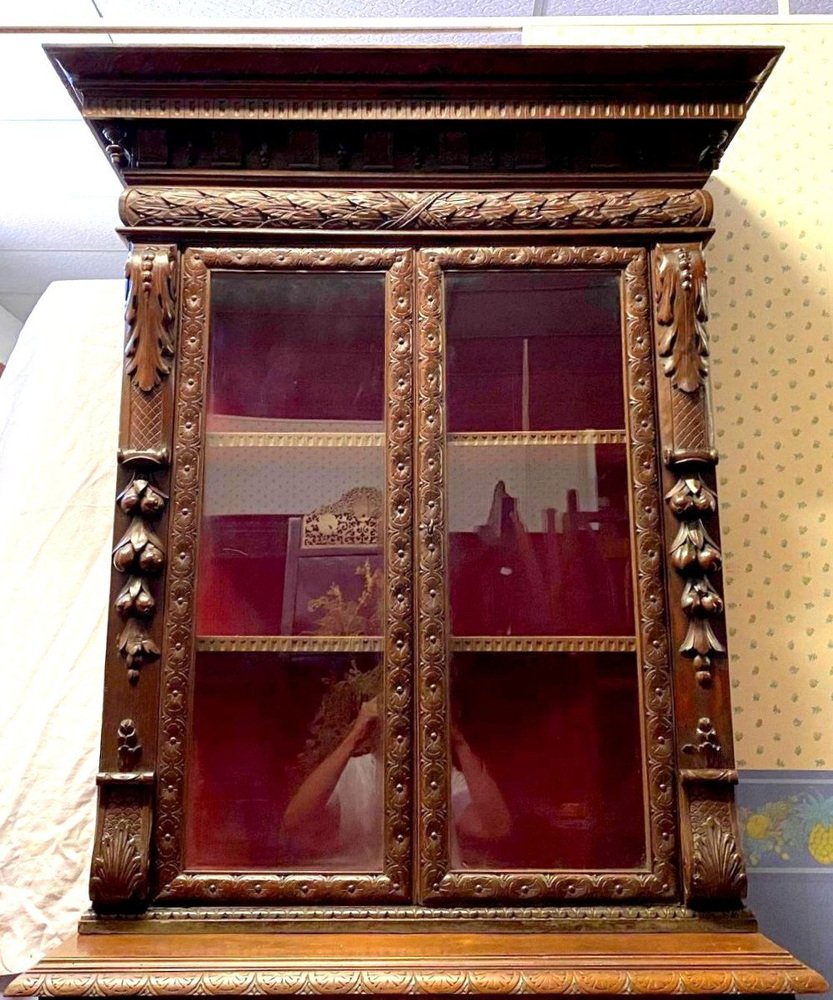 Renaissance Cabinet in Oak for sale at Pamono