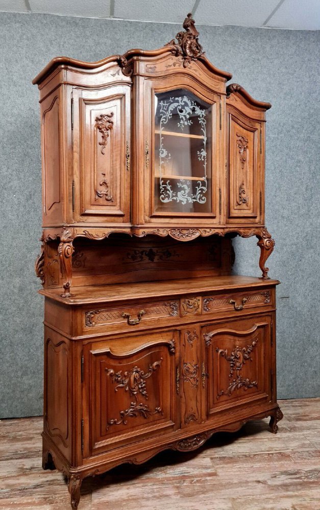 Louis XV Buffet in Walnut for sale at Pamono