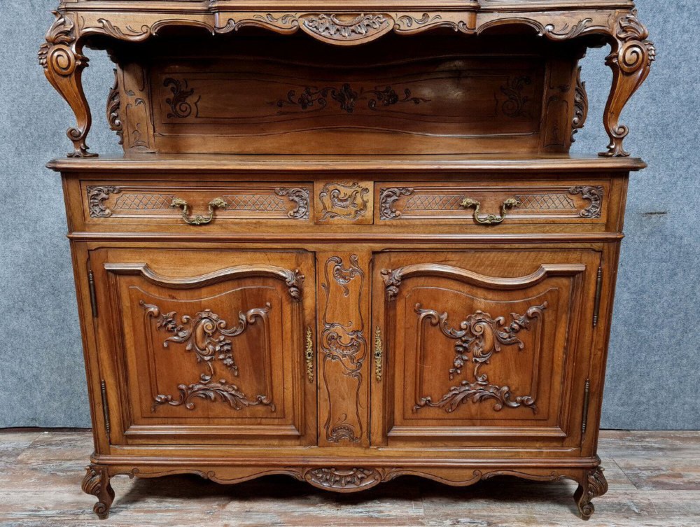 Louis XV Buffet in Walnut for sale at Pamono