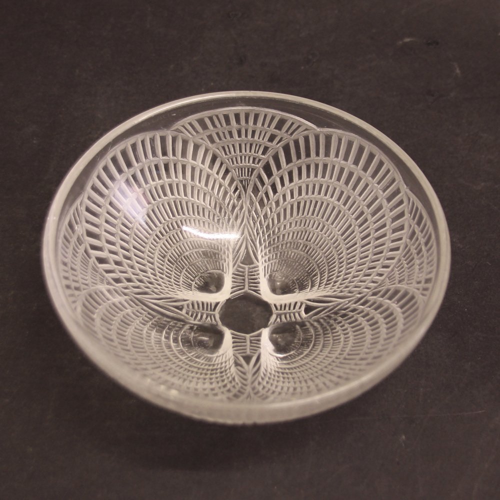 Art Deco Shell Bowl attributed to René Lalique, 1920s for sale at Pamono