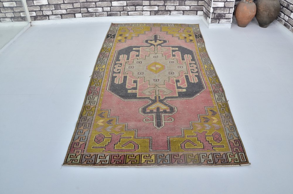 Turkish Bohemian Decor Rug, 1960s for sale at Pamono