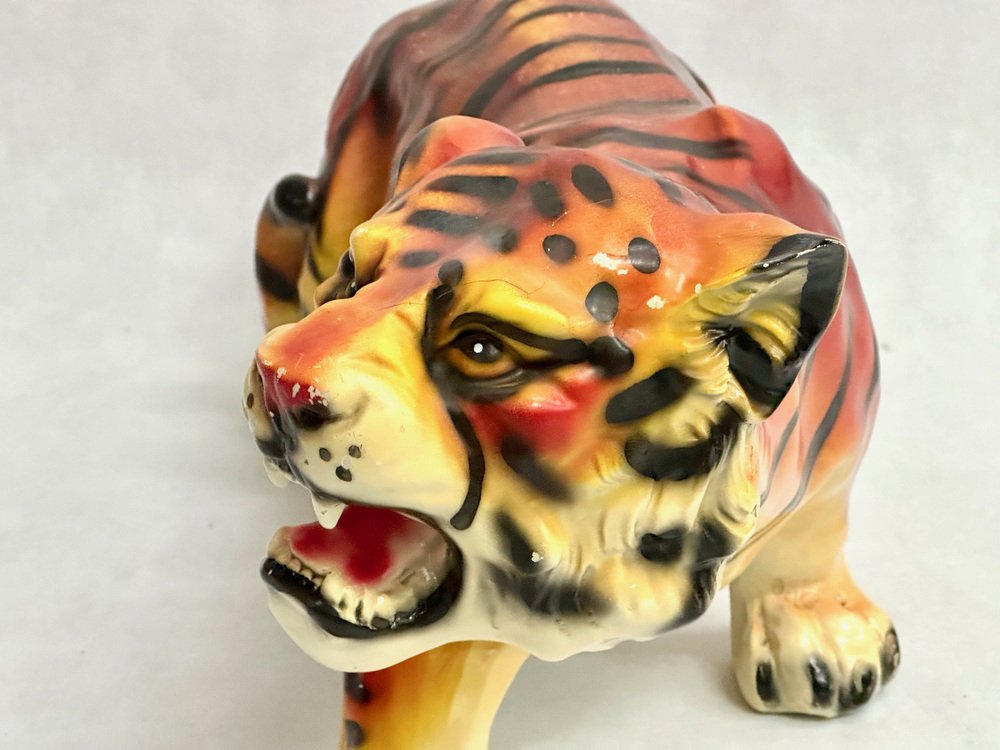 Large Vintage Italian Tiger Statue in Resin, 1970s for sale at Pamono