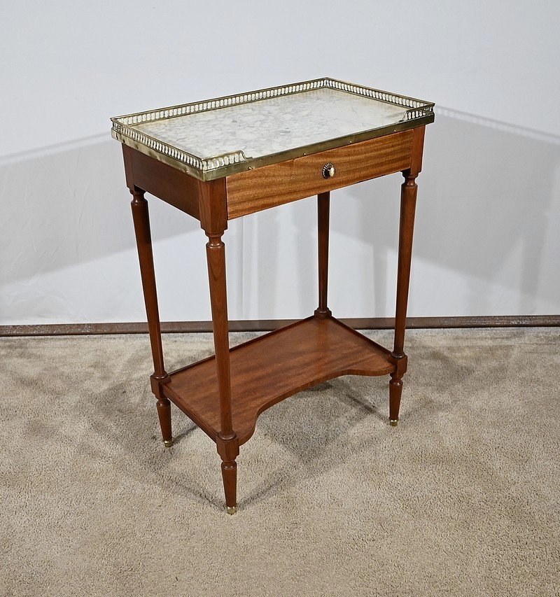 Small Mahogany Table, 1890s for sale at Pamono