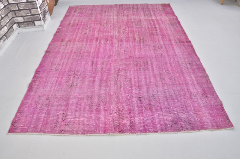 Vintage Turkish Pink Rug, 1960 for sale at Pamono