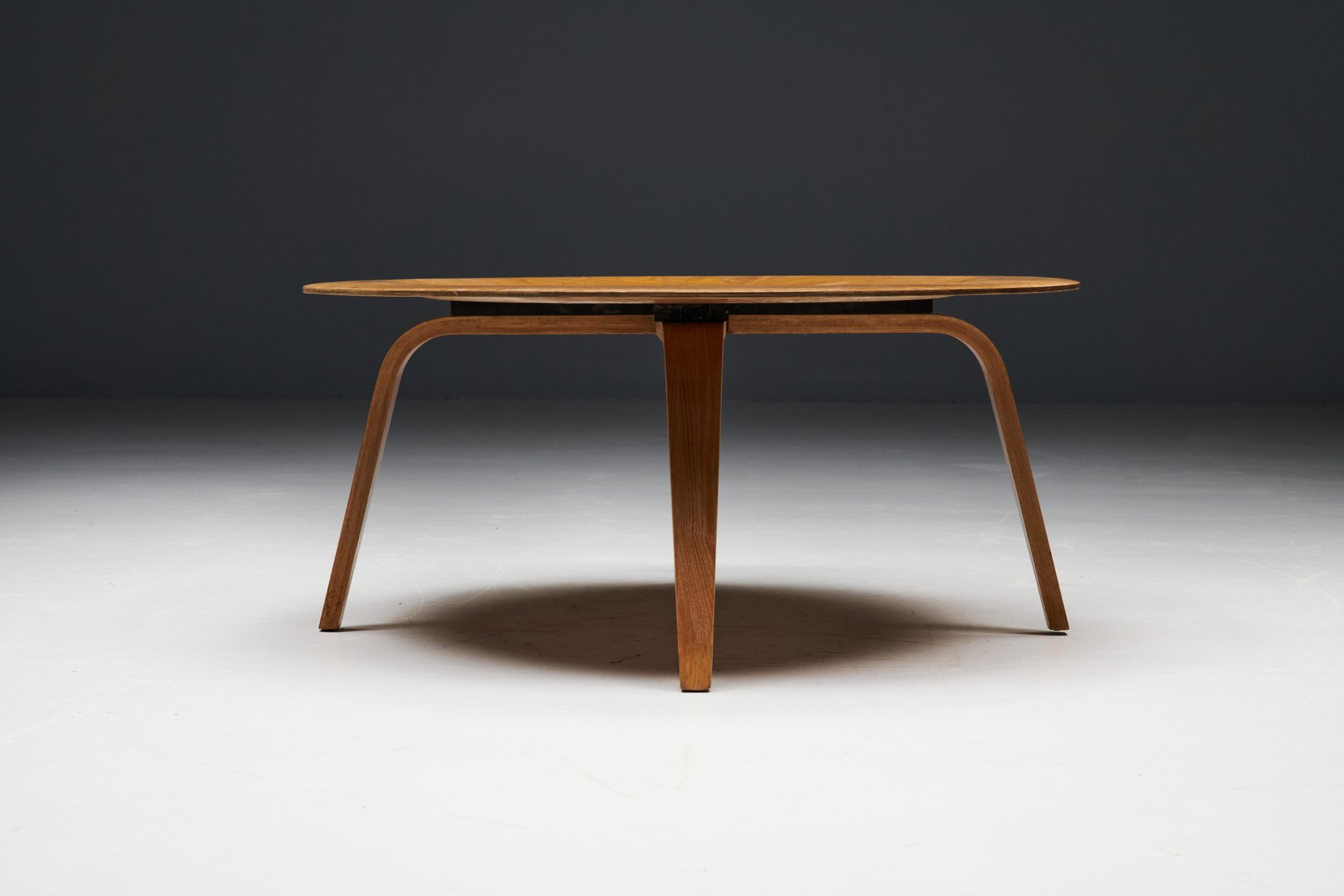 CTW Coffee Table by Charles and Ray Eames, 1946 for sale at Pamono