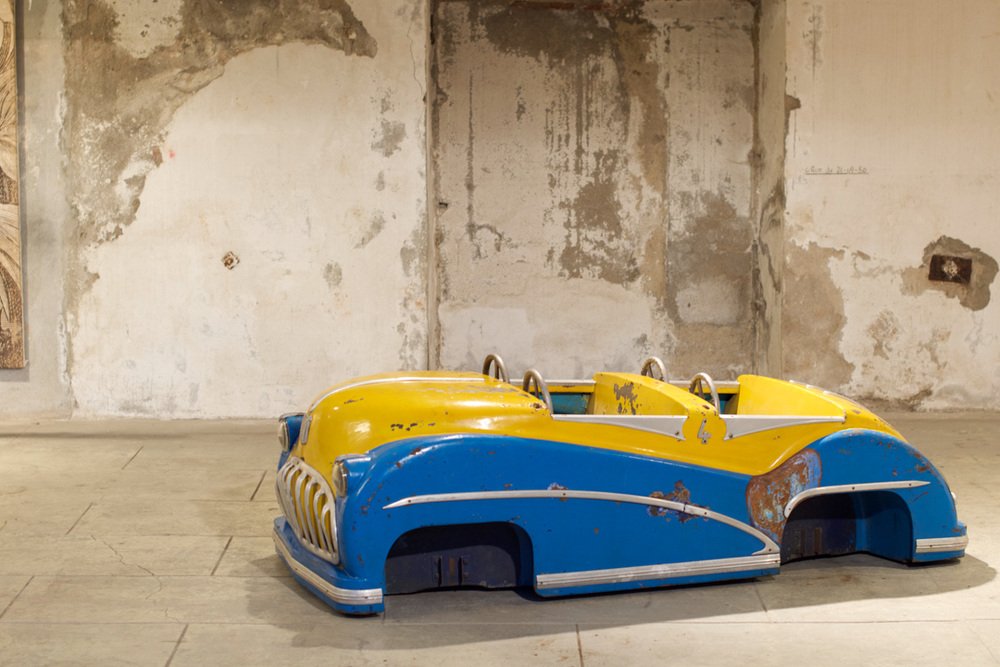 Yellow and Blue Merry-Go-Round Car, 1952 for sale at Pamono