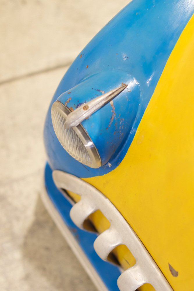 Yellow and Blue Merry-Go-Round Car, 1952 for sale at Pamono