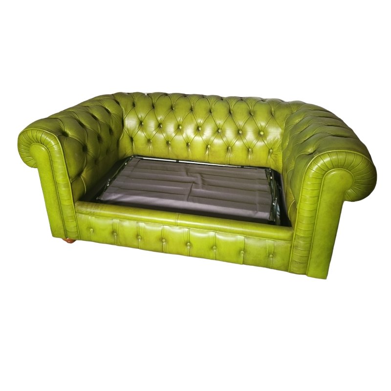Sofá cama Chesterfield vintage de escay con botones verde en venta en ...