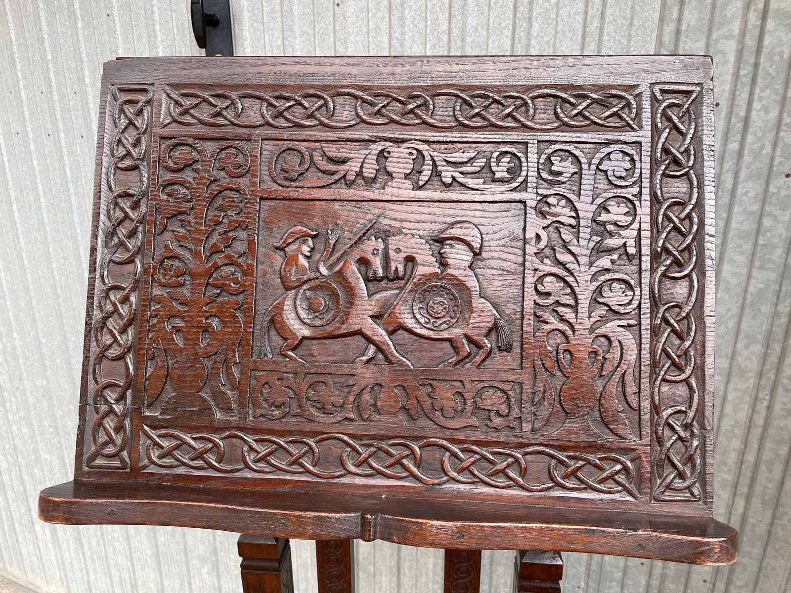Medieval Wooden Double Lectern for sale at Pamono