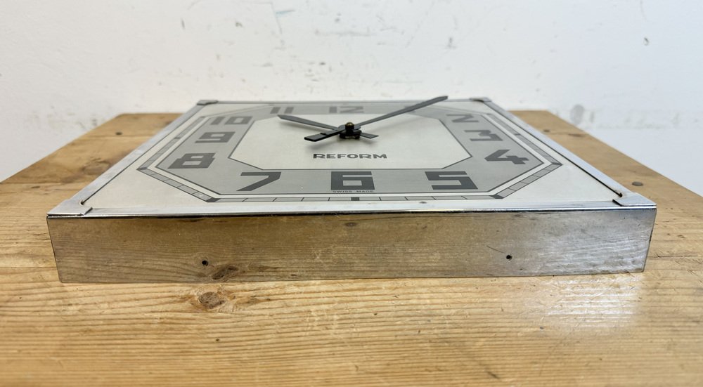 Vintage Swiss Square Wall Clock from Reform, 1950s for sale at Pamono