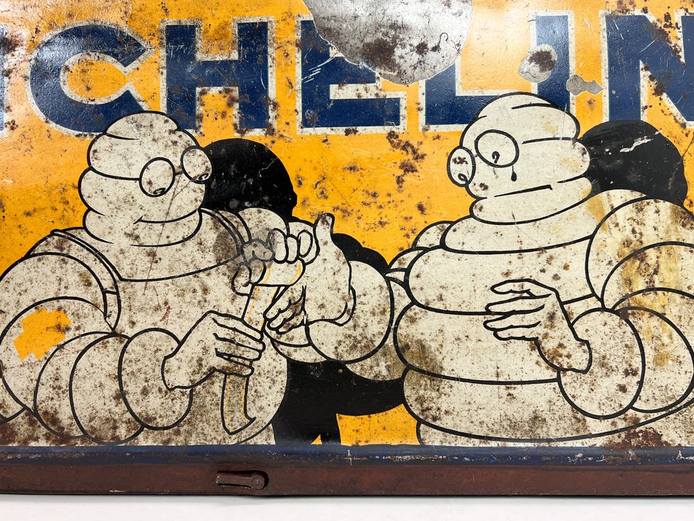 French First Aid Tool Box from Michelin, 1940s for sale at Pamono