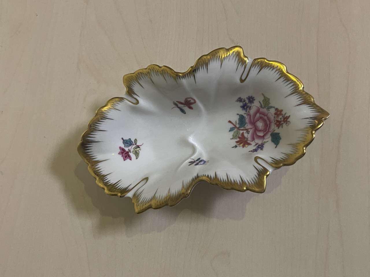 Leaf-Shaped Dessert Plate from Herend for sale at Pamono