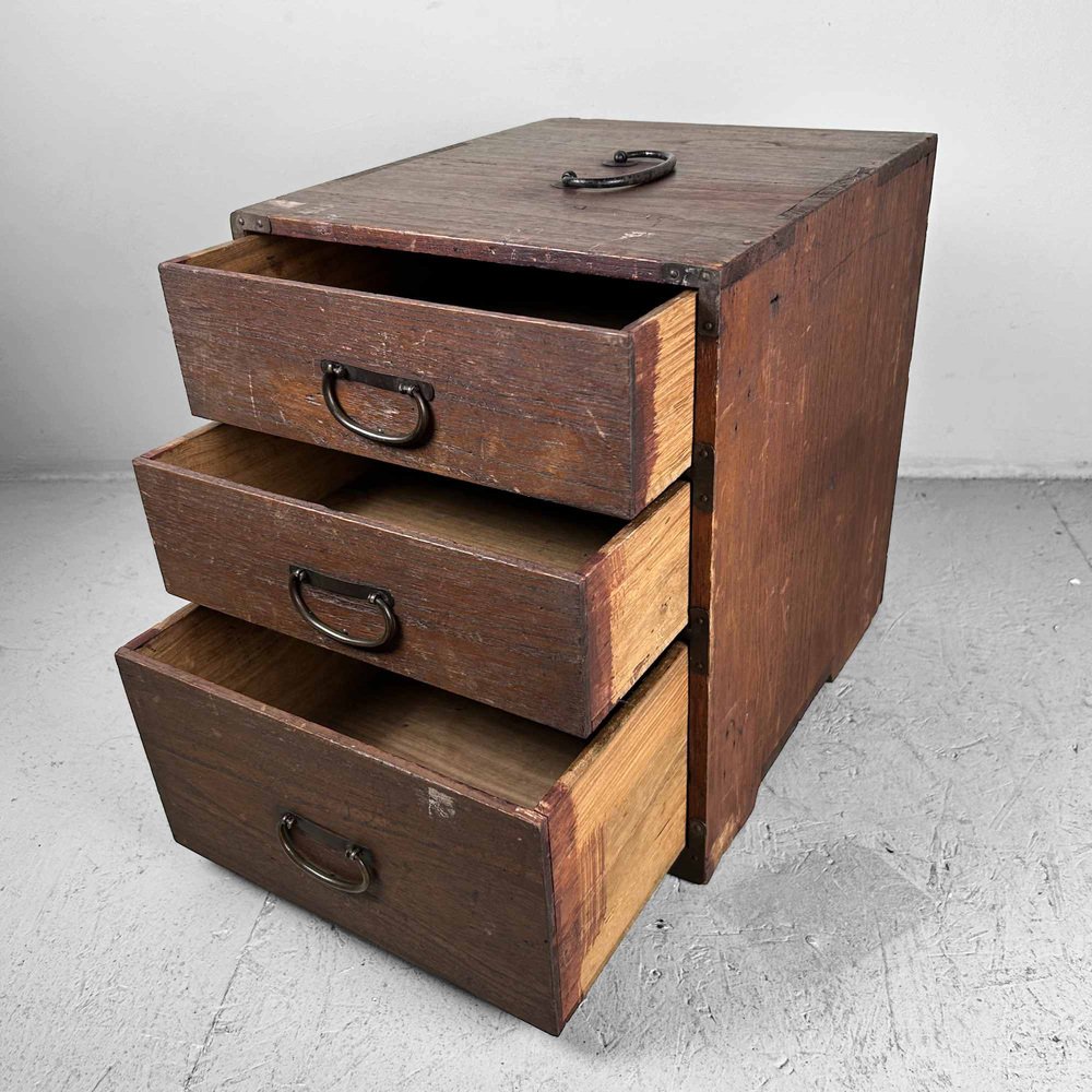 Small Japanese Tansu Drawer Chest, 1920s for sale at Pamono