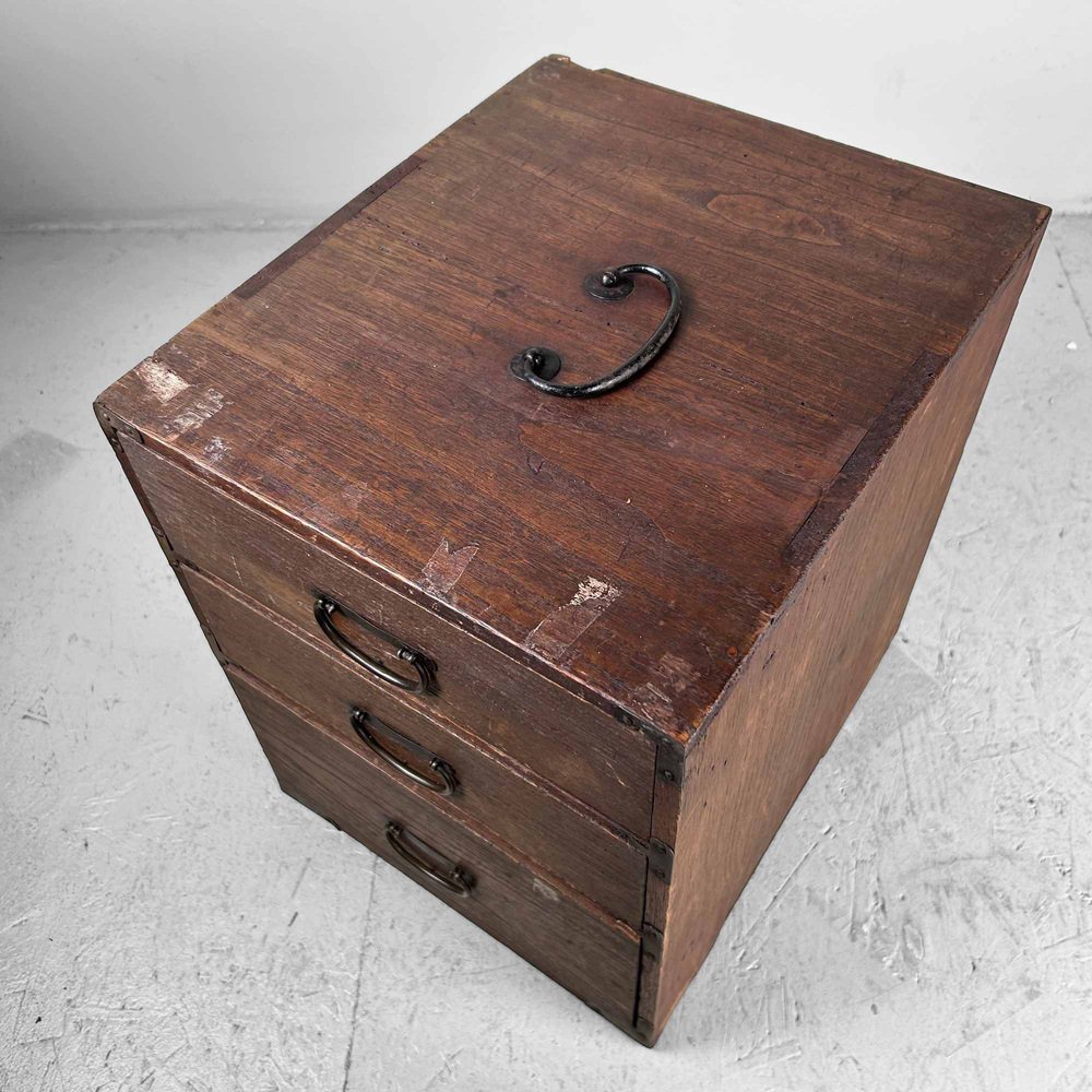 Small Japanese Tansu Drawer Chest, 1920s for sale at Pamono