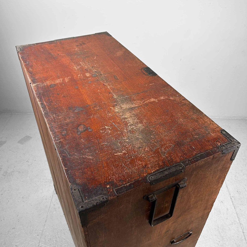 Japanese Traditional Tansu Drawer Cabinet, 1920s for sale at Pamono