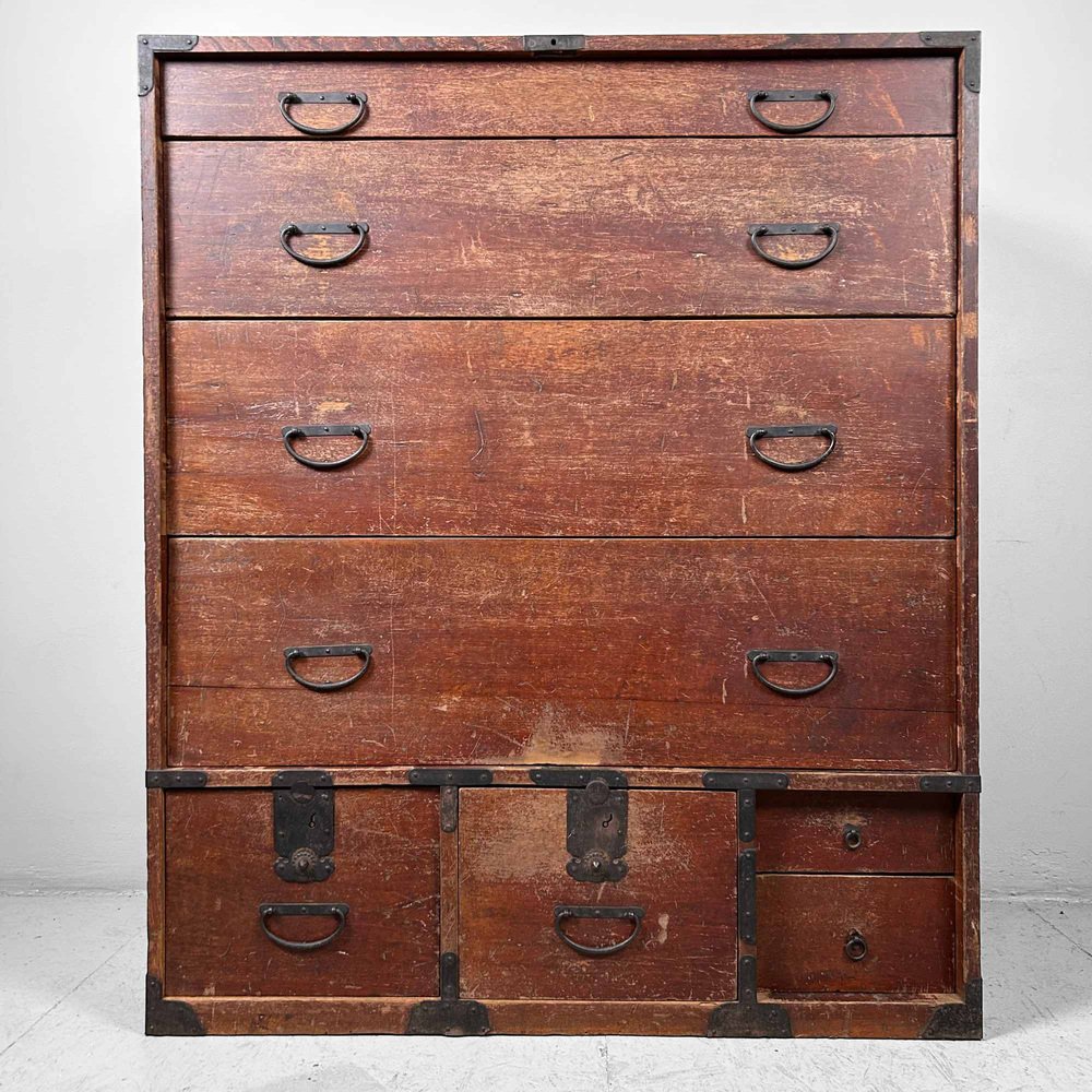 Japanese Traditional Tansu Drawer Cabinet, 1920s for sale at Pamono
