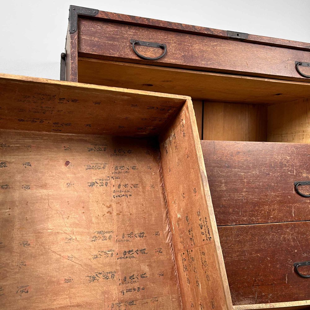 Japanese Traditional Tansu Drawer Cabinet, 1920s for sale at Pamono