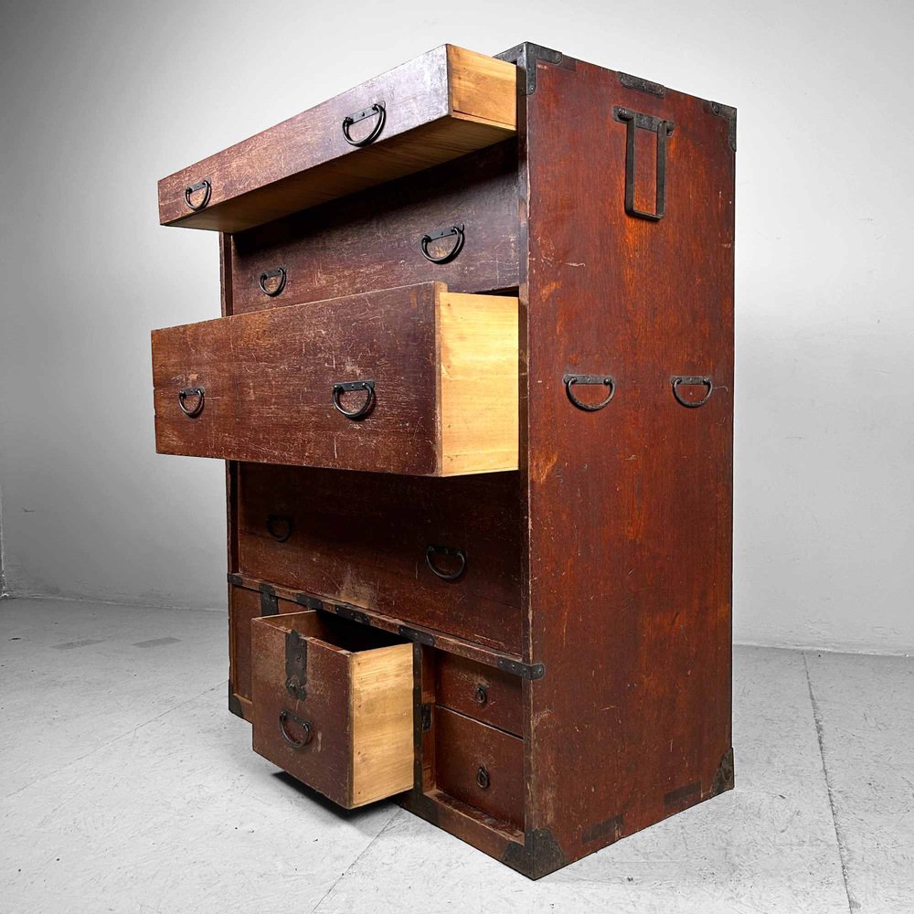 Japanese Traditional Tansu Drawer Cabinet, 1920s for sale at Pamono