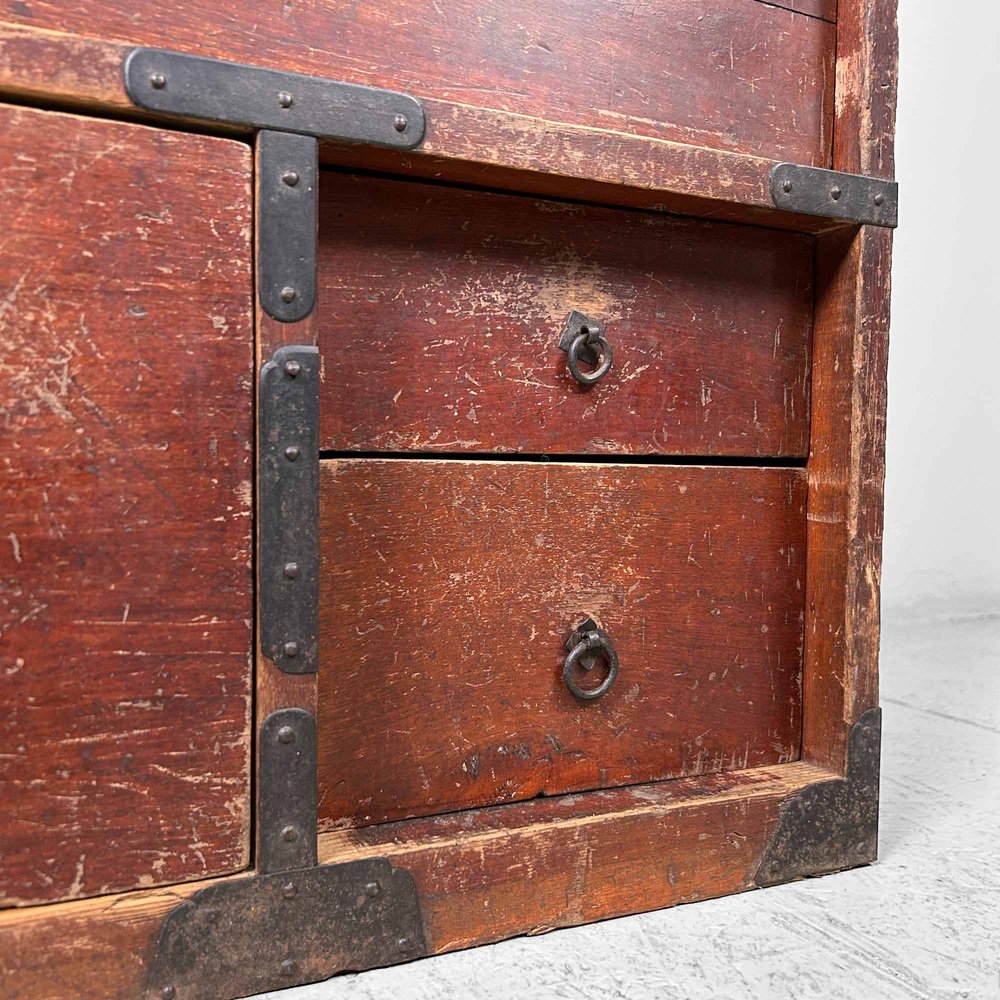 Japanese Traditional Tansu Drawer Cabinet, 1920s for sale at Pamono
